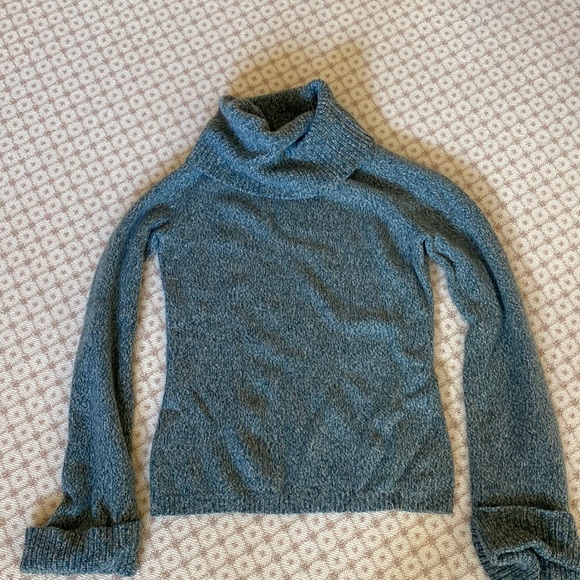 TSE | Sweaters | Tse Cashmere Turtleneck Sweater | Poshmark